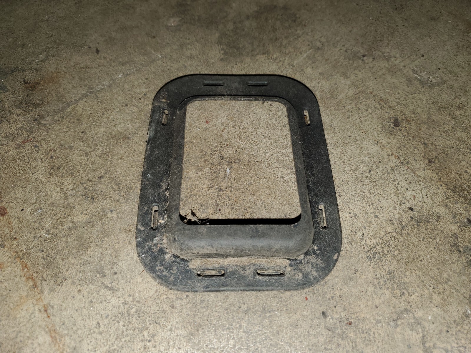 John Deere LA125 Gas Fuel Tank Window Grommet GX22683 LA115 LA135 LA145 ...