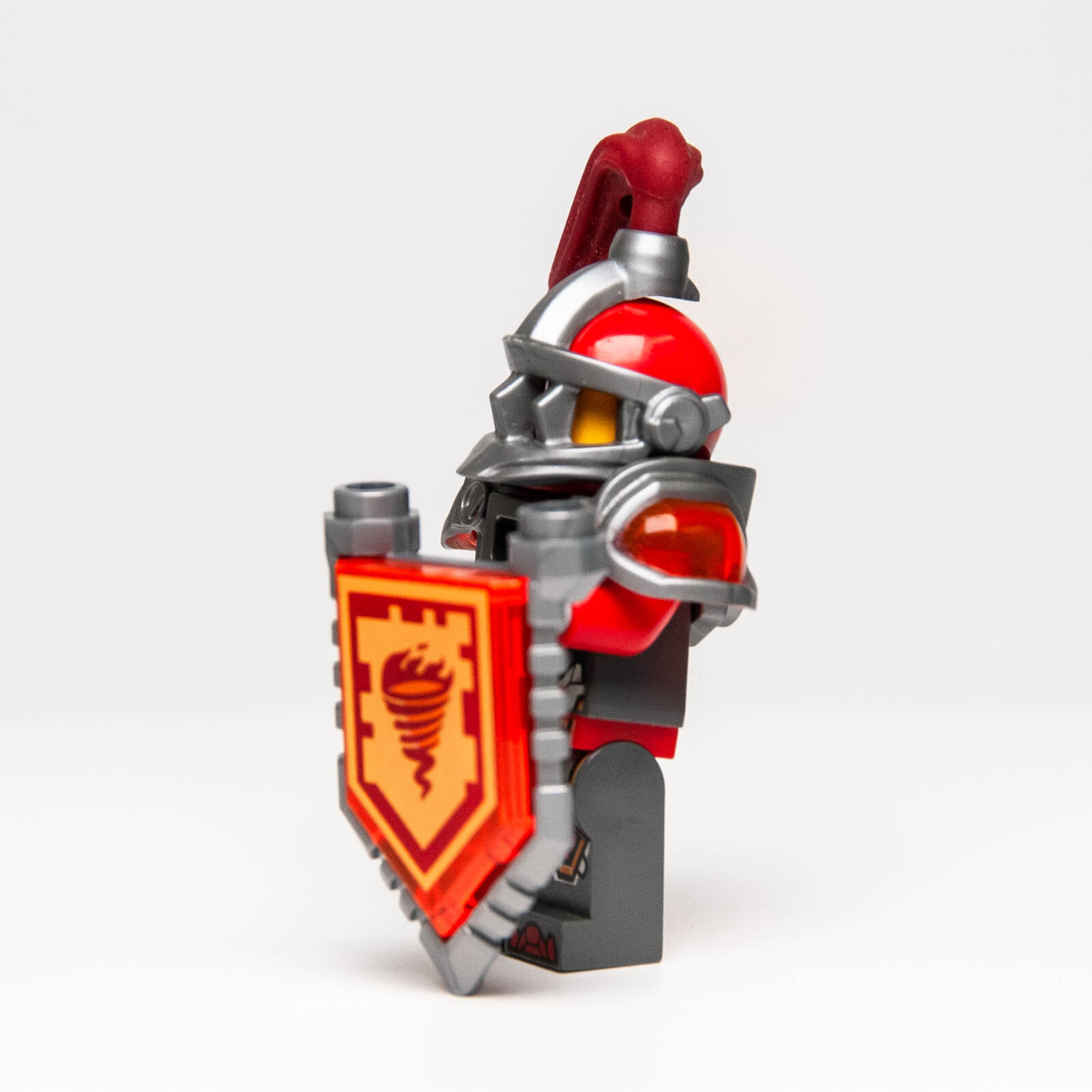 LEGO Nexo Knights Minifigure - Macy Halbert, Silver Armor (nex016 ...