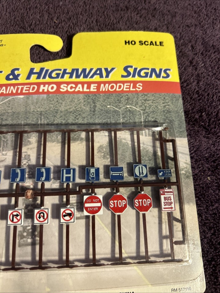 Life-Like #1116 HO Scale Street & Highway Signs New Sealed | eBay