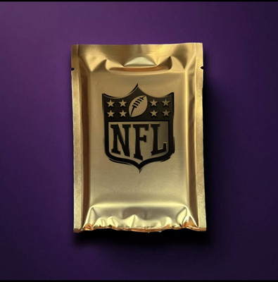 NFL Mystery chase Pack - 10 Cards - 1 Guaranteed Auto or #'d Card in ...