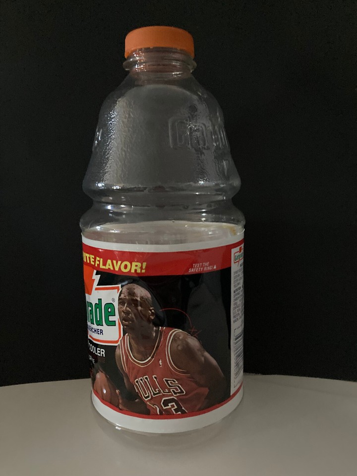Michael Jordan 1993 Plastic 64 Oz Gatorade Bottle RARE collectible ...