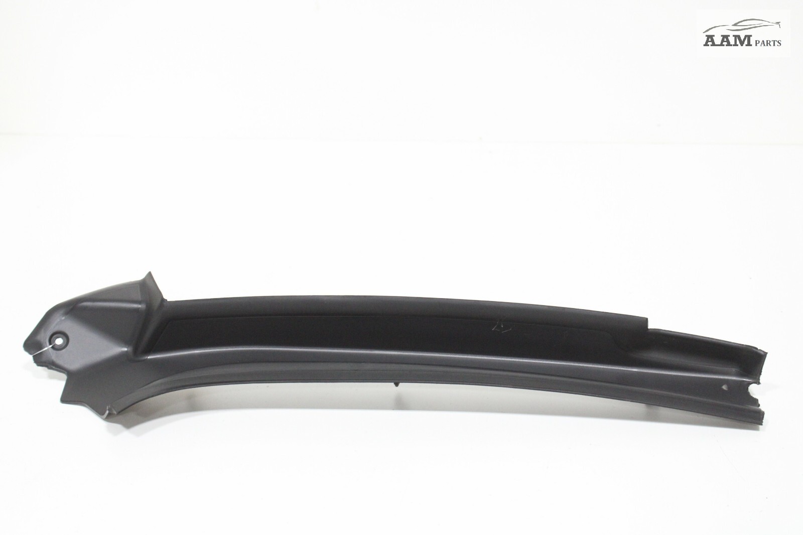 2019-2020 GMC Yukon Xl Trunk Rear Right Side Upper Water Drain Cover ...