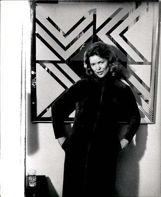 BR31 1975 Original Photo ELLEN BURSTYN Stunning Beautiful Hollywood Film Actress | eBay