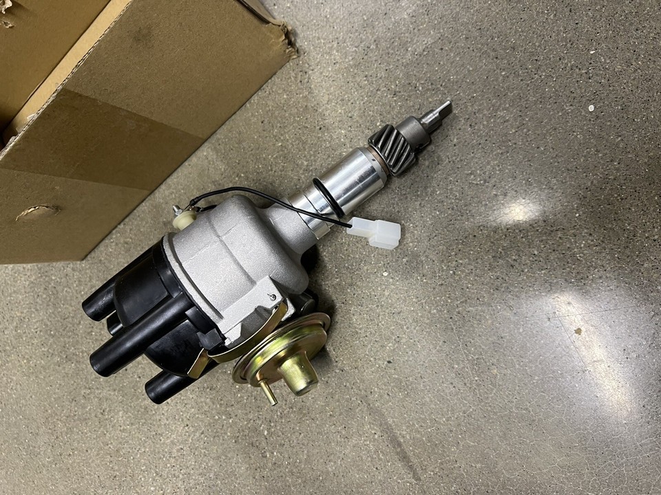 Distributor 19100-23021 for Toyota 3FG15 Forklift w/ 3P 4P Engine 4 CYL ...