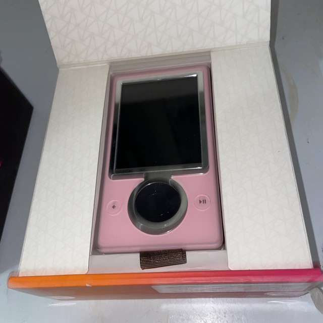 Microsoft Zune 30 Pink ( 30 GB ) Digital Media Player for sale online ...