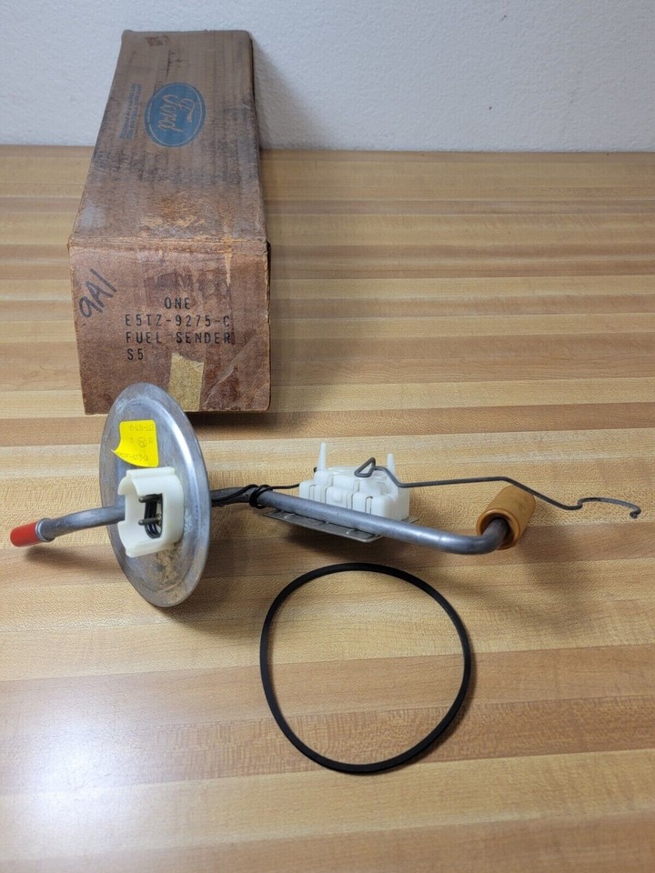 NOS FORD E5TZ-9275-C 85 86 F150 F250 F350 19 GAL REAR FUEL GAS SENDING ...