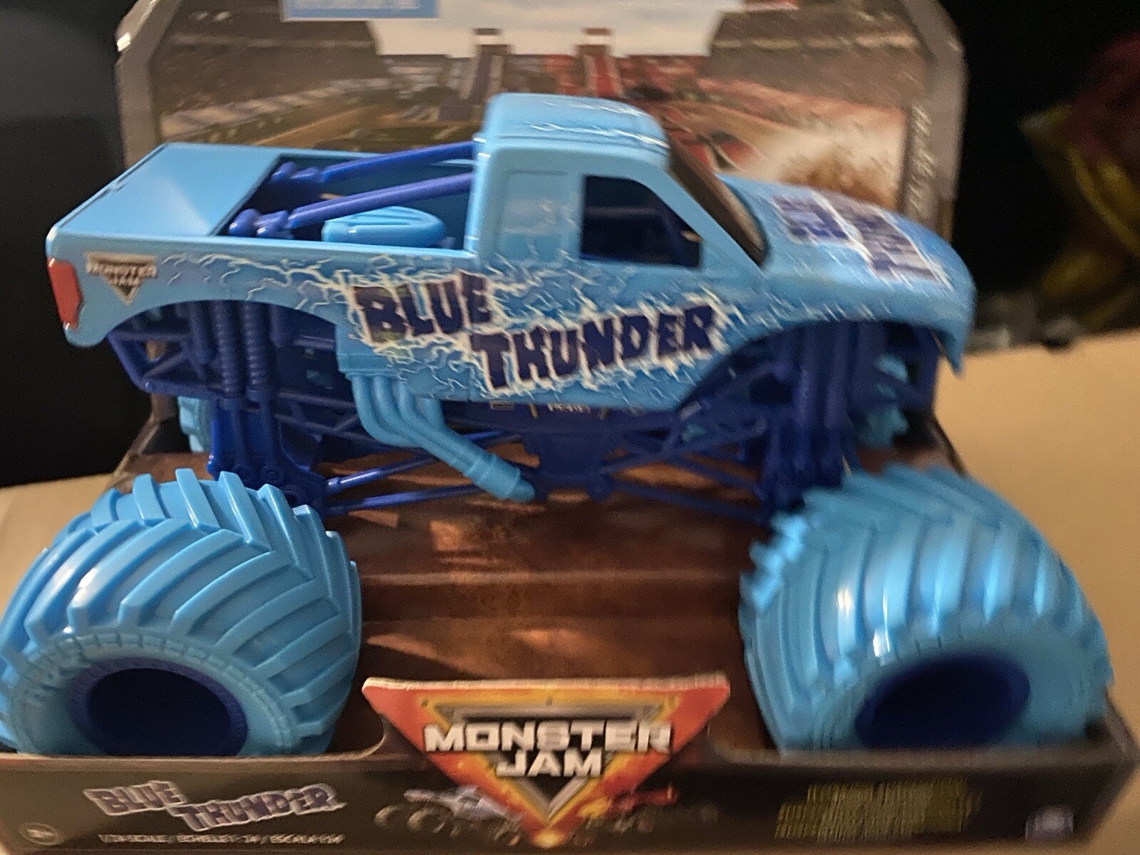 Monster Jam BLUE THUNDER Monster Truck 1:24 Gross NEU OVP | eBay.de