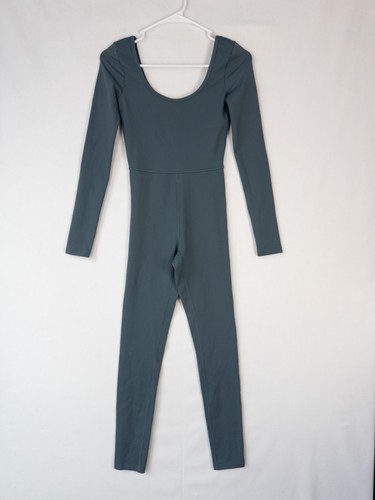 Wilfred Free Aritzia Jumpsuit Womens XS Gray Long Sleeve Workout Scoop ...
