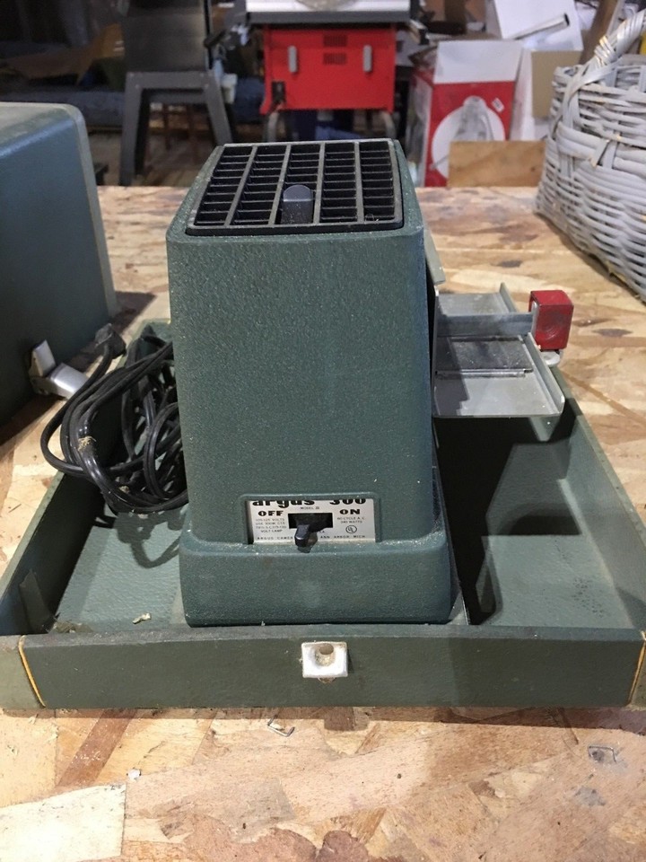 Vintage Argus 300 Automatic Slide Changer Projector w. Hard Case & Bulb ...