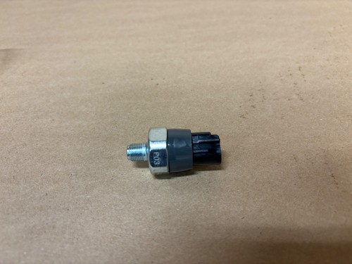 NEW OEM ISUZU NPR 4GH1 NKR FSR Oil Pressure Switch 8-97176230-0 | eBay