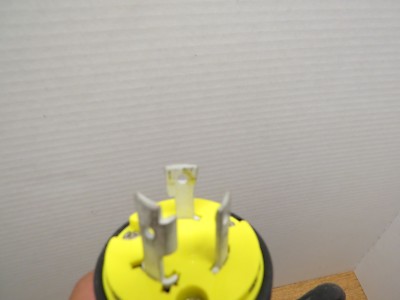 PASS & SEYMOUR L530P - 30Amp 125 Volt - TWIST LOCK PLUG - L5-30 Plus 15 ...