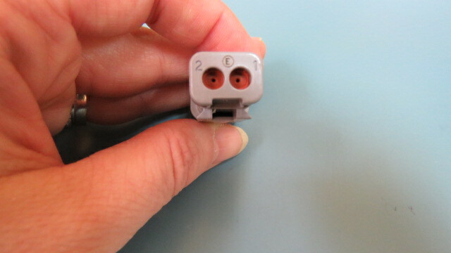 Deutsch DT04-2P-CE01 Qty of 35 per Lot Automotive Connectors 2P DT RECP ...