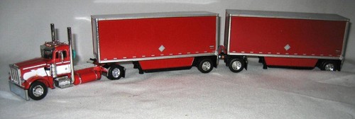 1/64 DCP 682 359 Pete Single Axle Red/White Two Wabash 28’ Pup Trailers ...