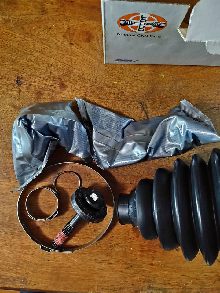 New (Volvo) GKN Drivetech CV Joint Boot Kit Front Outer (303421 ...