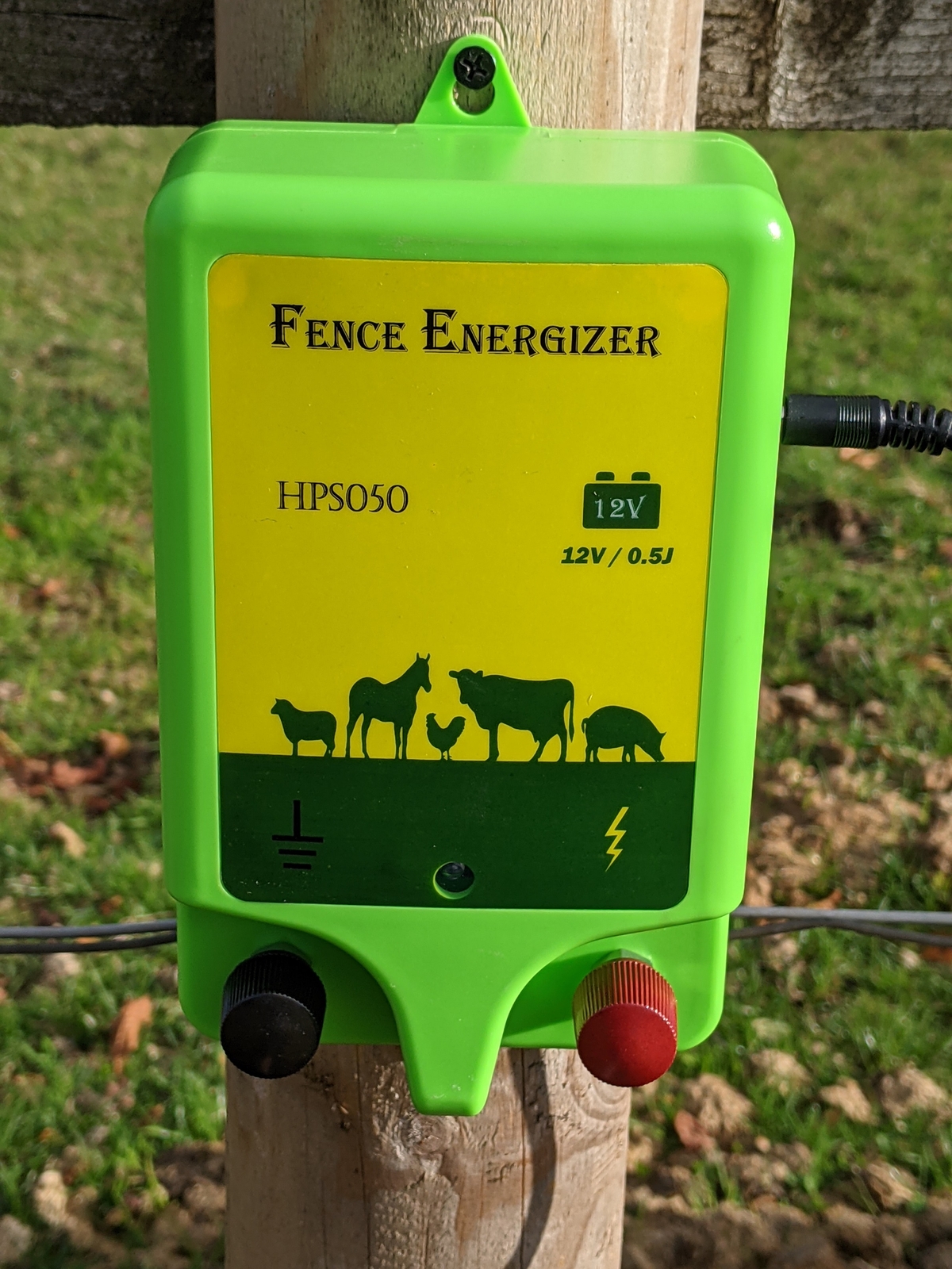 Electric Fence Energiser 12v Battery Powered 0.5J 10km Horse Fencing ...