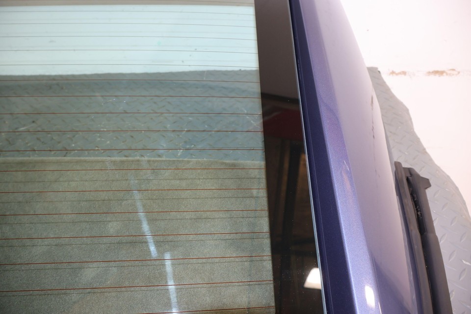 04-09 Cadillac XLR Back Window Glass Rear Roof Section (Blue Steel 34U ...