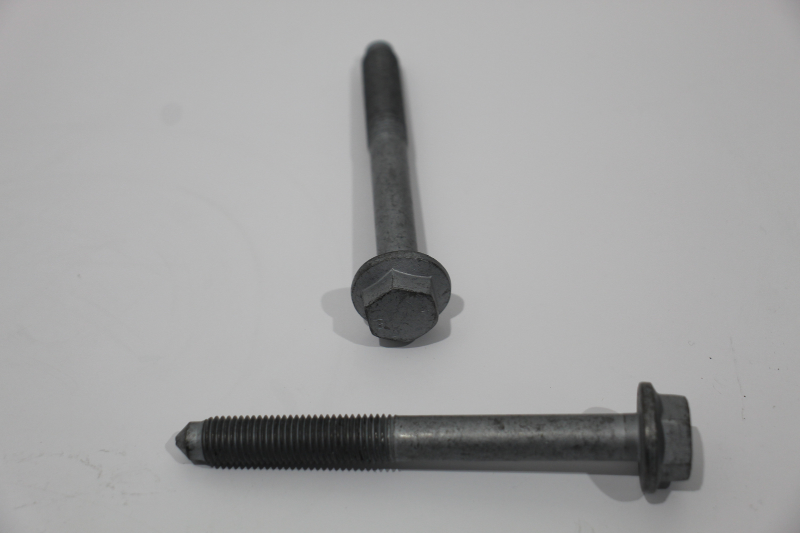 Audi A6 4F C6 Front Subframe Mounting Bolts Pair New Genuine N10141003 ...