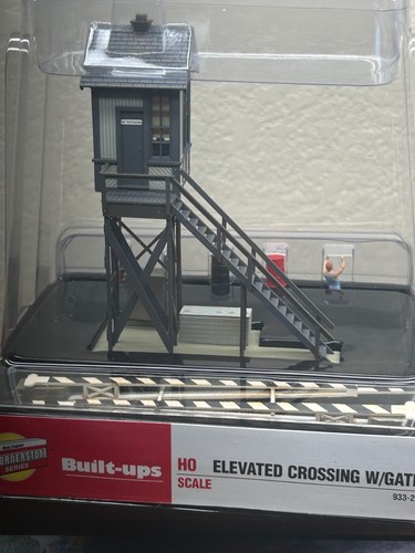 GATE TOWER GRAY with CROSSING ARMS - HO Scale PLASTIC BUILT-UP ...
