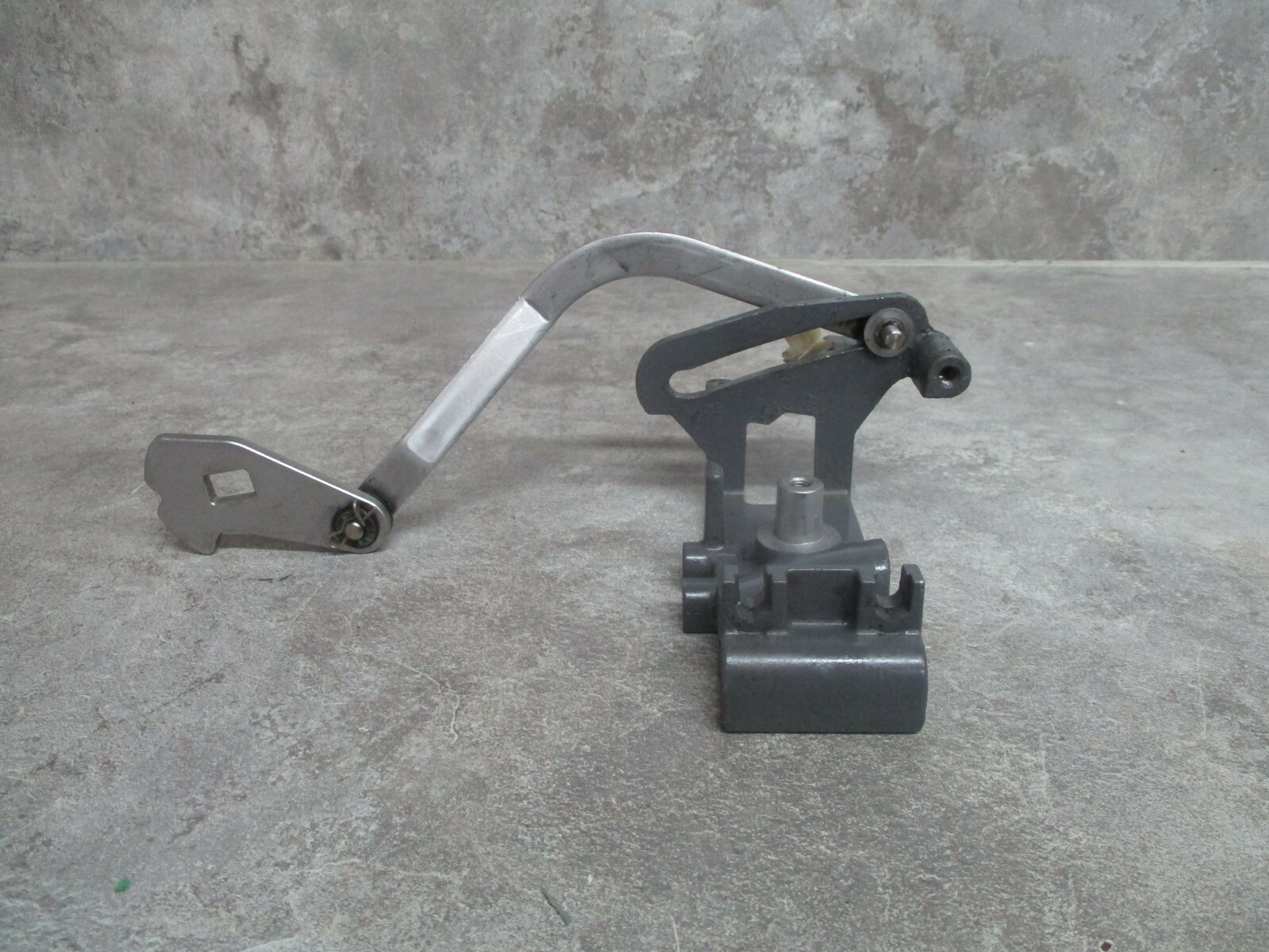 HONDA OEM SHIFT LINK BRACKET #24628-ZY3-000 | eBay