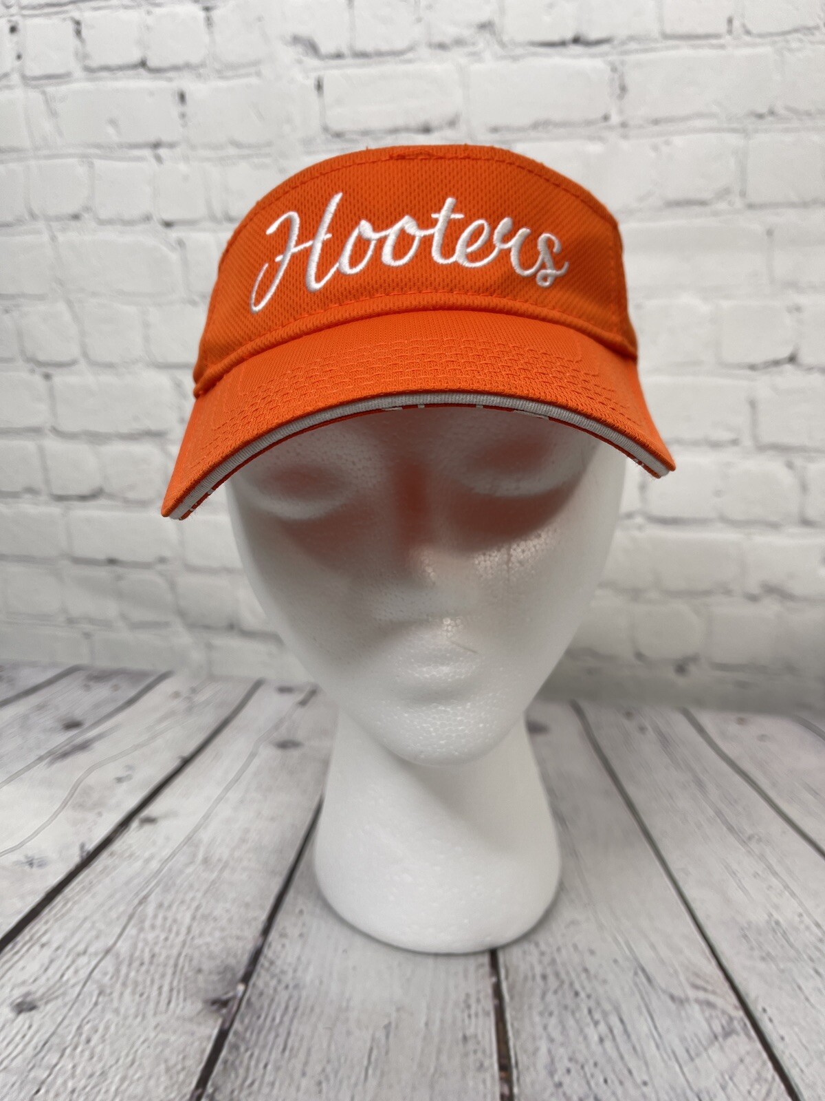 HOOTER’S Owls Nest Logo Authentic Orange Sun Visor Ha… - Gem