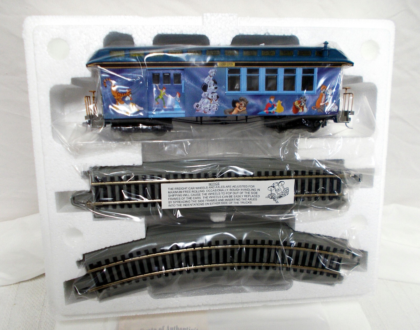 BACHMANN HAWTHORNE VILLAGE ON30 MAGIC OF DISNEY TRAIN STARTER SET FIRST ...