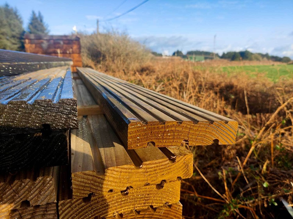 Heavy Duty Premium Treated Timber Decking Boards 30mm Thick x 150mm ...