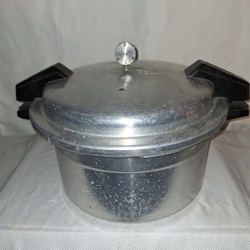 Mirro-Matic 12 QT Pressure Cooker Canner w Jiggler And Tray ...