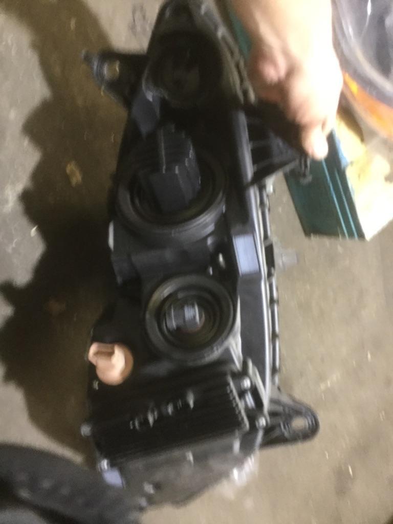 International LT Headlamp Assembly and Component 4049967C96 for sale ...