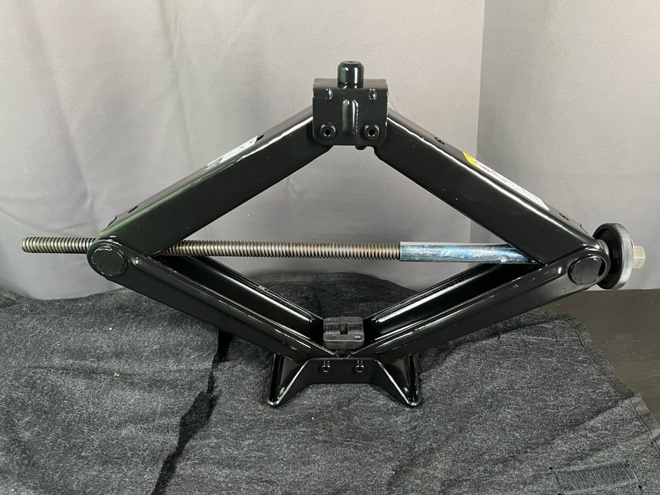 Dodge Ram Promaster Van 4pc Jack Kit | OE