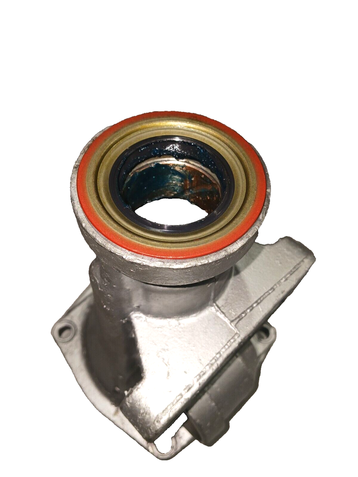 700r4 Extension 2WD Housing W/ BOTTOM MOUNT ** LARGE SPEED-O WHOLE ...