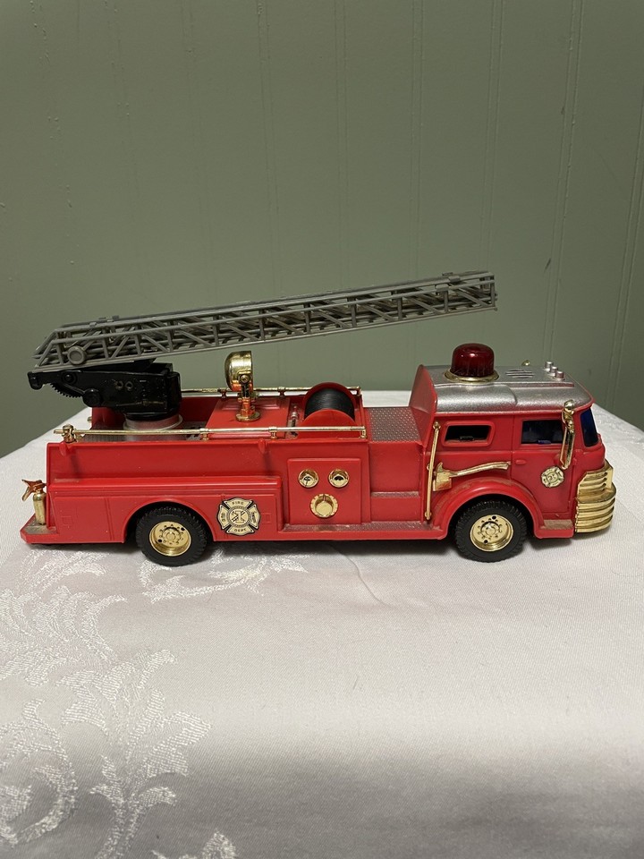 New Bright 1980 Battery Operated Fire Engine Bump N Go Action | eBay