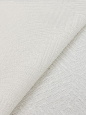 Colefax & Fowler Geometric Diamond Uphol Fabric- Carine / Ivory 1.75 yd ...
