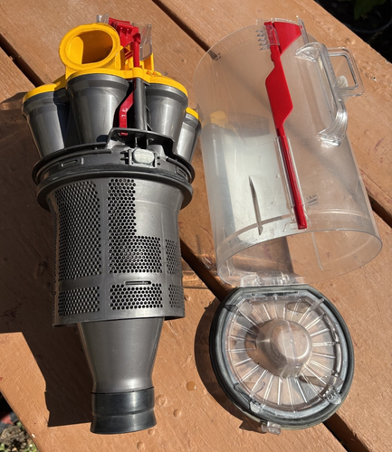 Dyson DC33 Vacuum Cleaner Parts - Cyclone and Canister Assembly ...