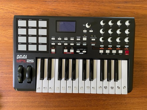AKAI MPK 25 Professional USB MIDI Keyboard with box. EXCELLENT ...