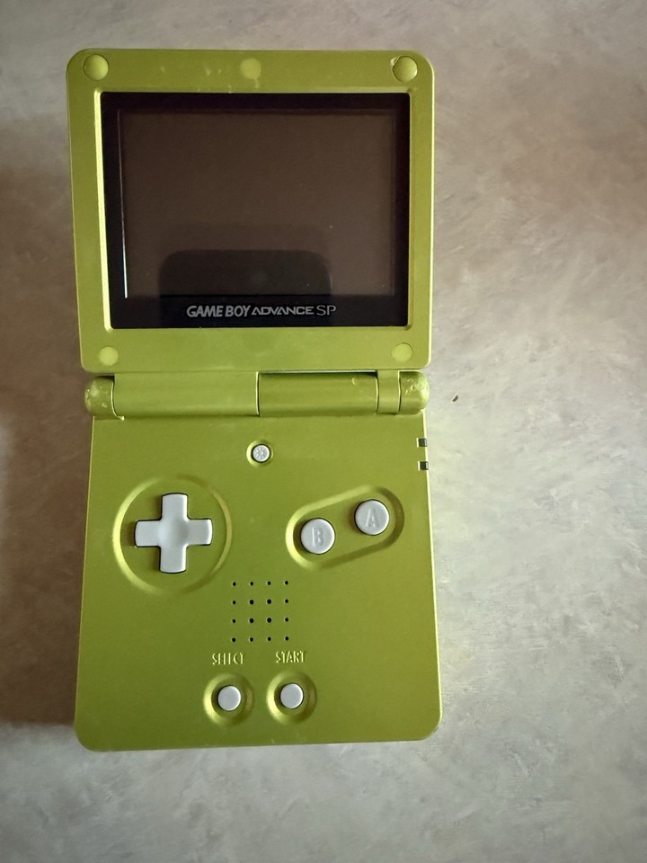 Nintendo Game Boy Advance SP - Lime/Green AGS-001 Bundle w/Charger ...