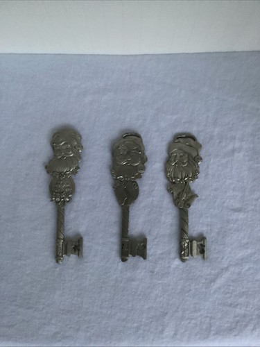 Set Of Three Longaberger Pewter Santa Keys 2001, 2002, 2003 Preowned | eBay