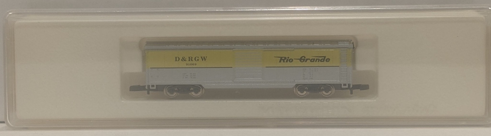 Z Scale D&RGW RIO GRANDE Box Car MARKLIN 8677 Model Railroad