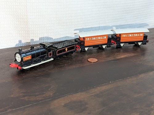 1992 ERTL DONALD THOMAS FRIENDS TRAIN SET + 2 Passenger Cars | eBay