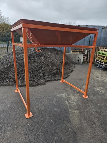AGGREGATE BULK BAG BAGGING HOPPER SAND LOGS WASTE FREE UK MAINLAND ...