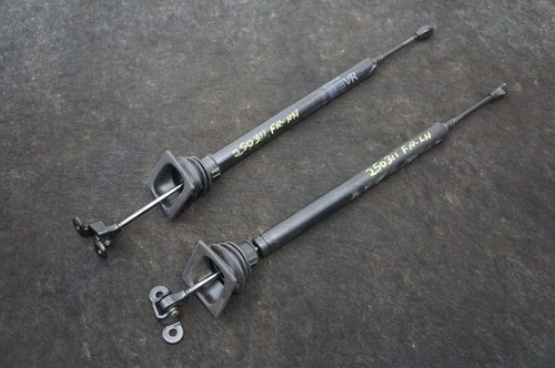Set 2 Front Left Right Door Catch Strut 97053715100 Porsche Panamera ...