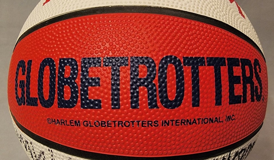 Autographed Harlem Globetrotters Basketball Hammer Cheese Slick Jet ...