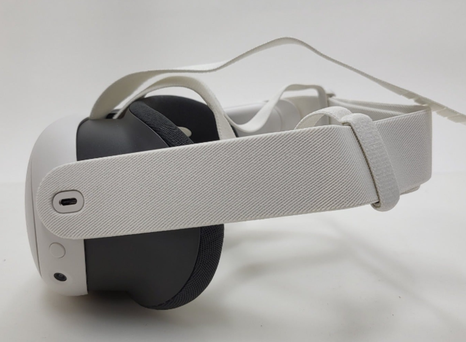 Meta Quest 3 512GB Standalone All-in-One VR Headset S3A | eBay