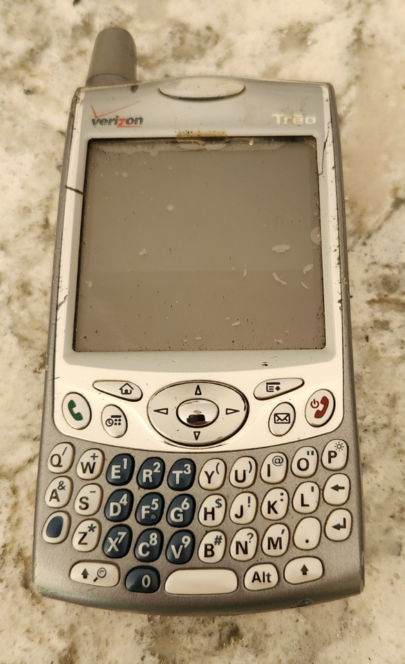 LOT 3 VINTAGE CELL PHONES, NOT TESTED. PALM TREO, BLACKBERRY AND ...