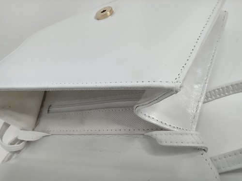 Vintage White Cross Body Purse Magnetic Snap Button Closure Handbag Mod ...