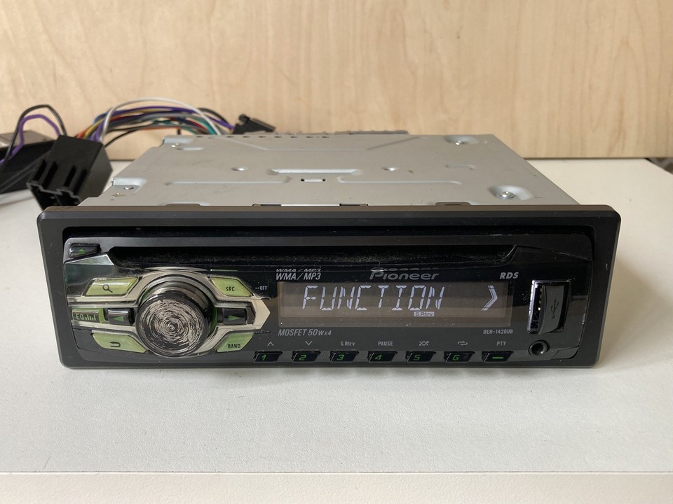 Pioneer CD USB Car Radio DEH-1420UB audio MP3 Cd PLAYER USB AUX Stereo Head Unit | eBay UK