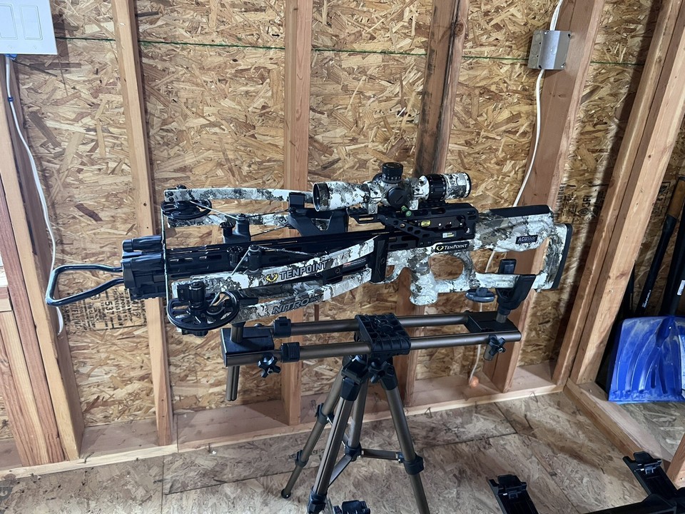 TenPoint Nitro 505 Crossbow With SKB Hard Case, Wicked Ridge Soft Case ...