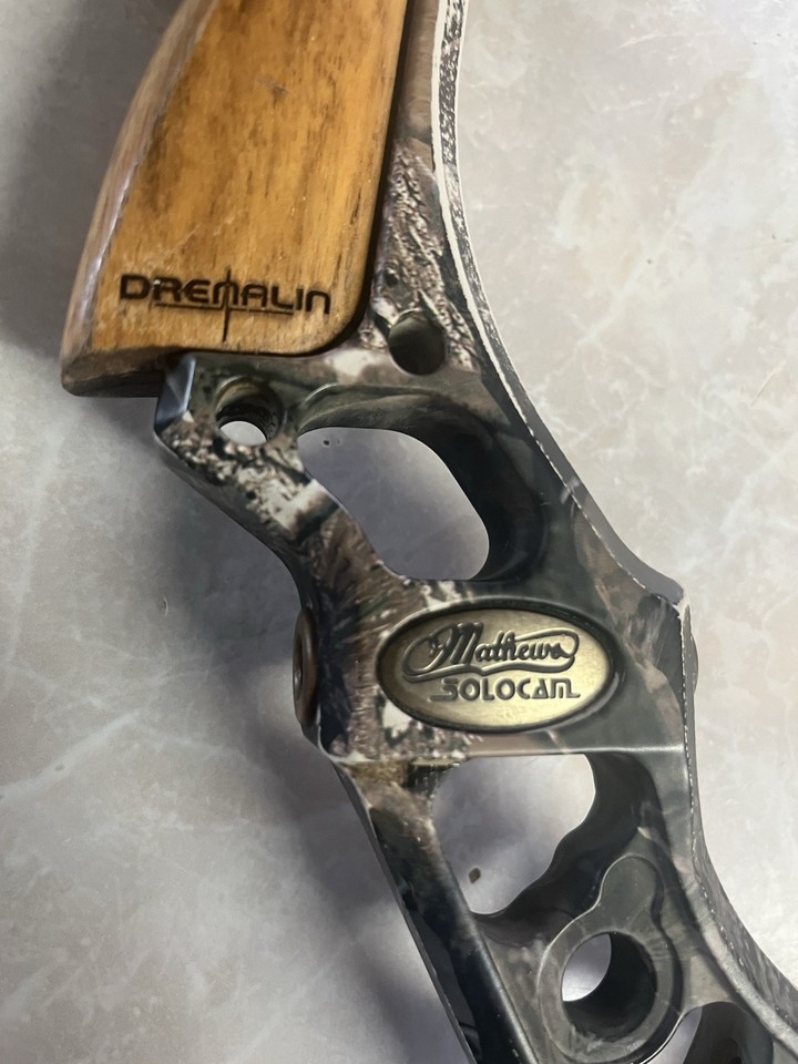 Mathews Solocam Drenaline SE3 Composite Limp Compound Bow Right Hand ...