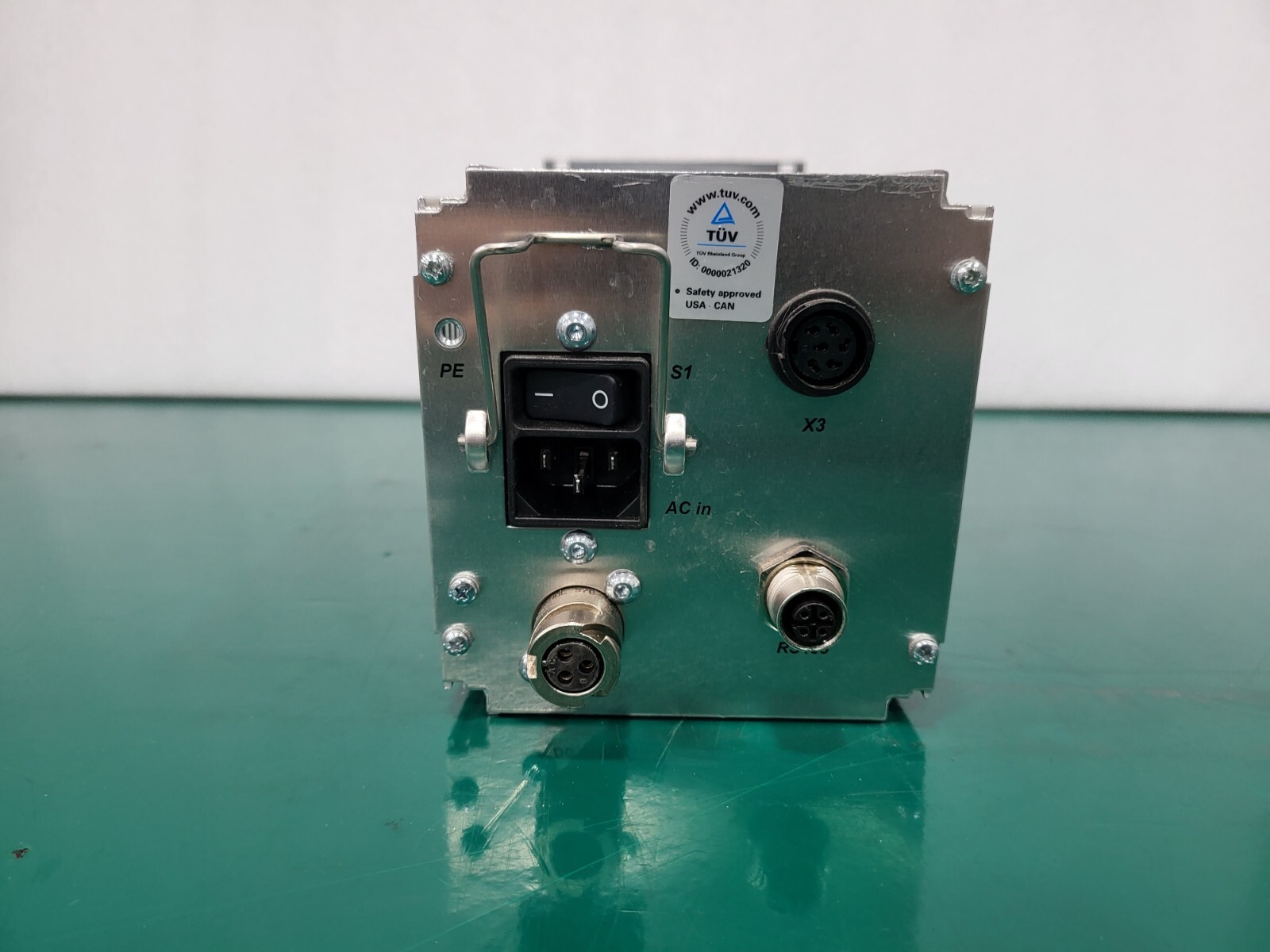 PFEIFFER VACUUM Turbo Pump Controller DCU 400 (As-Is) | eBay