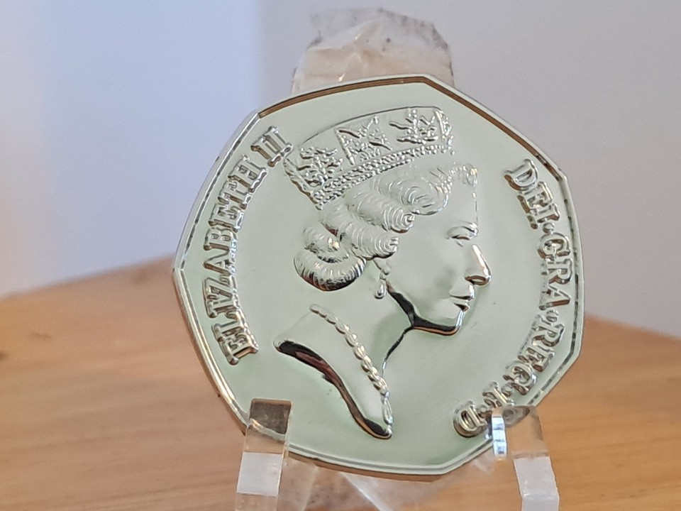 1992-1993 Elizabeth II 50p Coin Dual Dated EEC - COPY COIN iom manx man ...