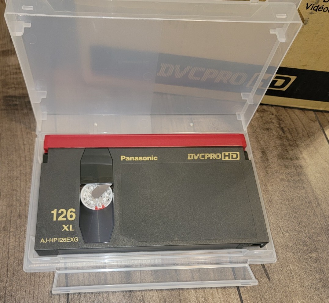 (1) Panasonic DVCPRO HD 126XL AJ-HP126EXG Digital Video Camcorder ...